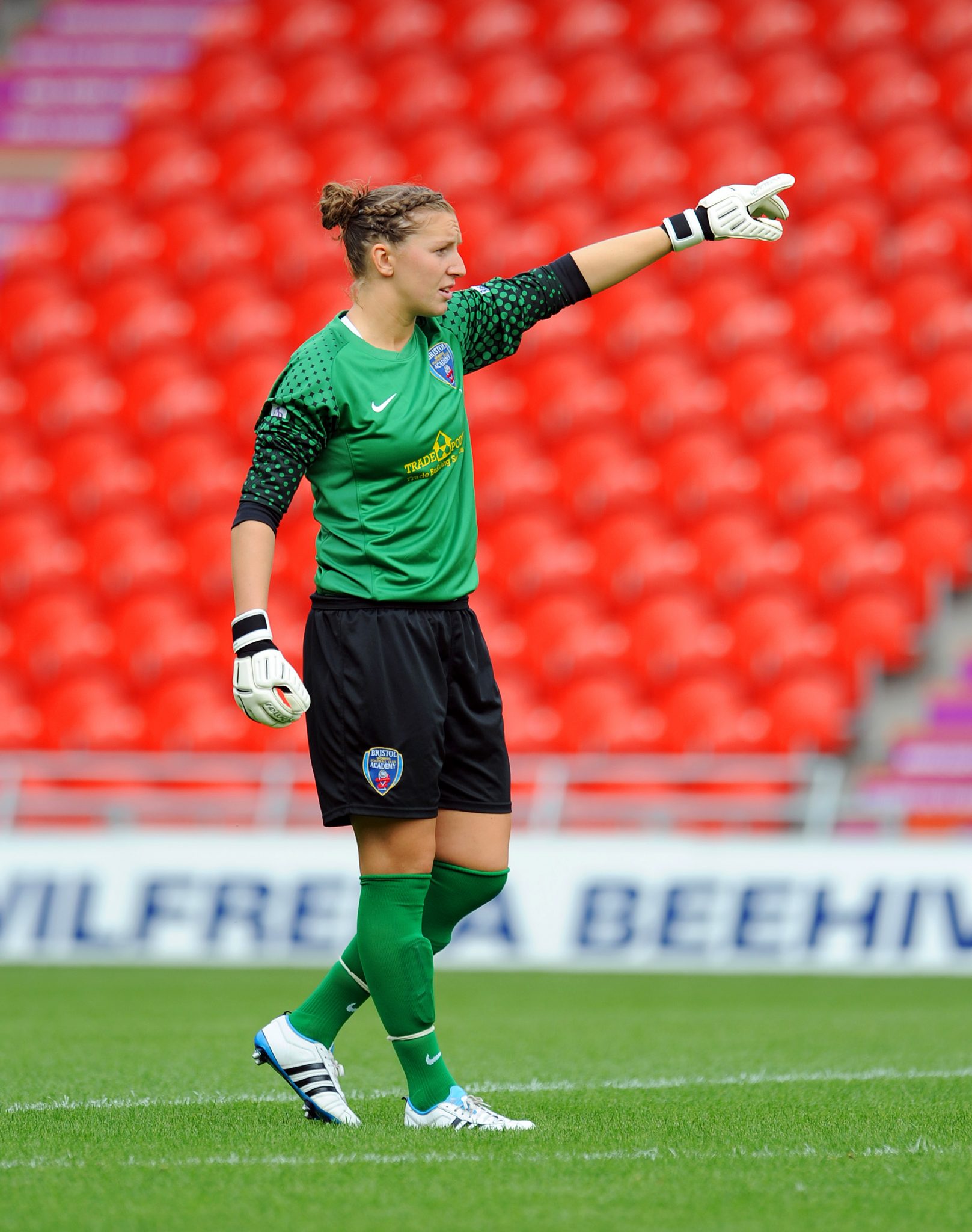 England Keeper To Inspire Bedford Girls - SheKicks