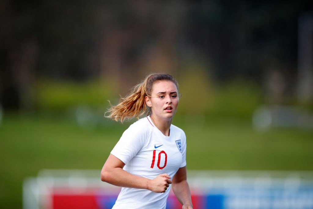 Ella Rutherford joins Charlton Women - SheKicks