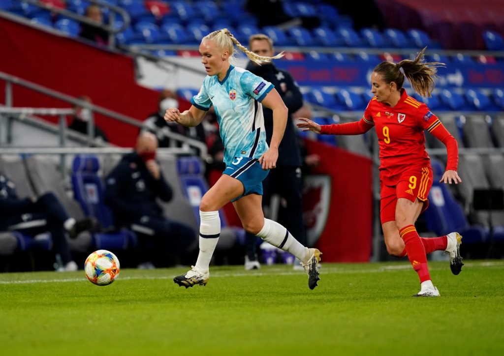 Manchester United Women sign Maria Thorisdottir from title rivals ...