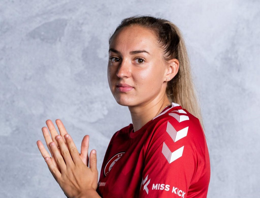 Bristol City Women's Aimee Palmer ambassador for Jessie May - SheKicks