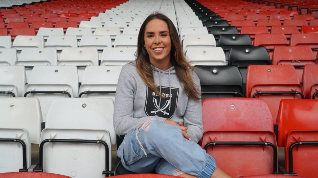 Sheffield United Women's Ellie Wilson sign on for third season - SheKicks