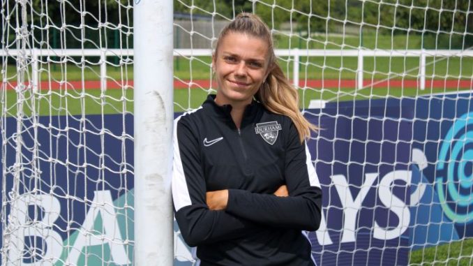 Durham sign striker Amy Andrews - SheKicks