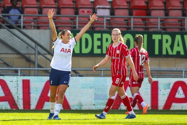Spurs coach Robert Vilahamn believes Grace Clinton will become England ...