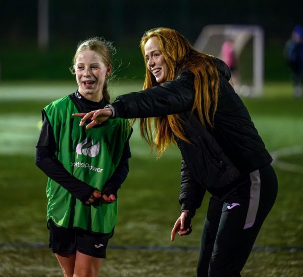 Dunbar United Girls get new training gear in prize giveaway - SheKicks