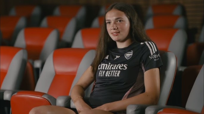 Arsenal Women sign Oxford defender Cecily Wellesley-Smith
