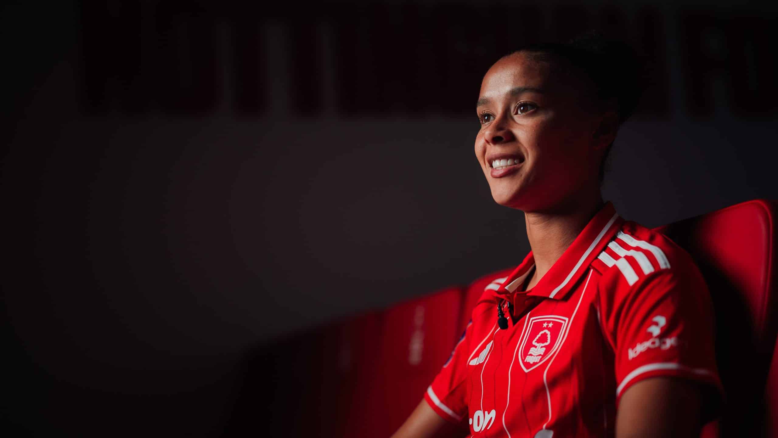 Nottingham Forest women sign Chantelle Boye-Hlorkah