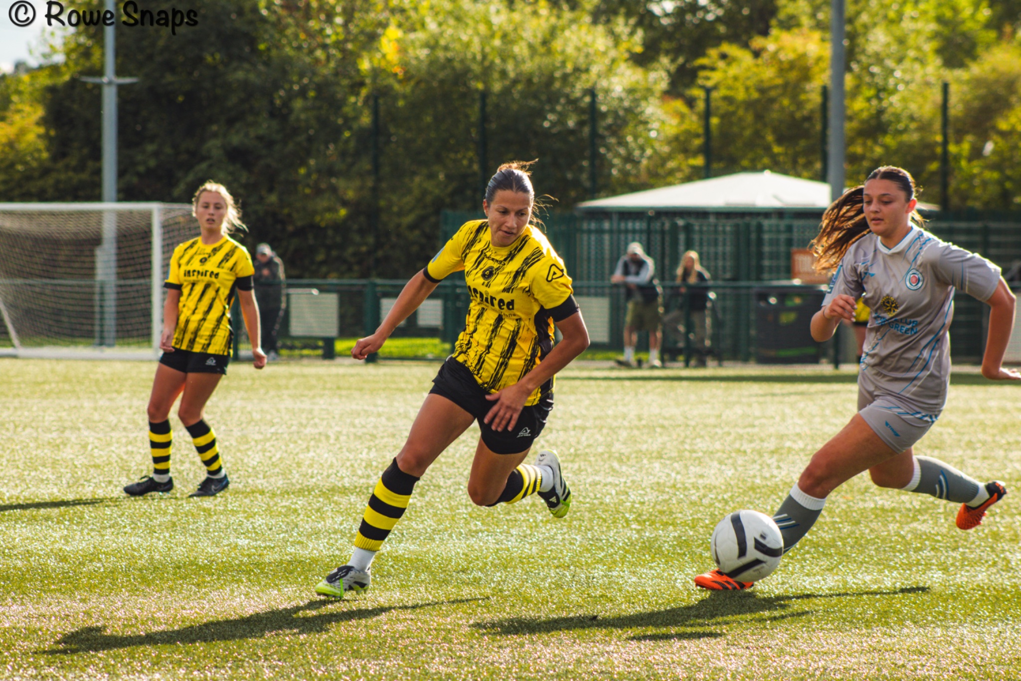 Leafield Athletic strriker Gemma Fraser on no goalscoring targets