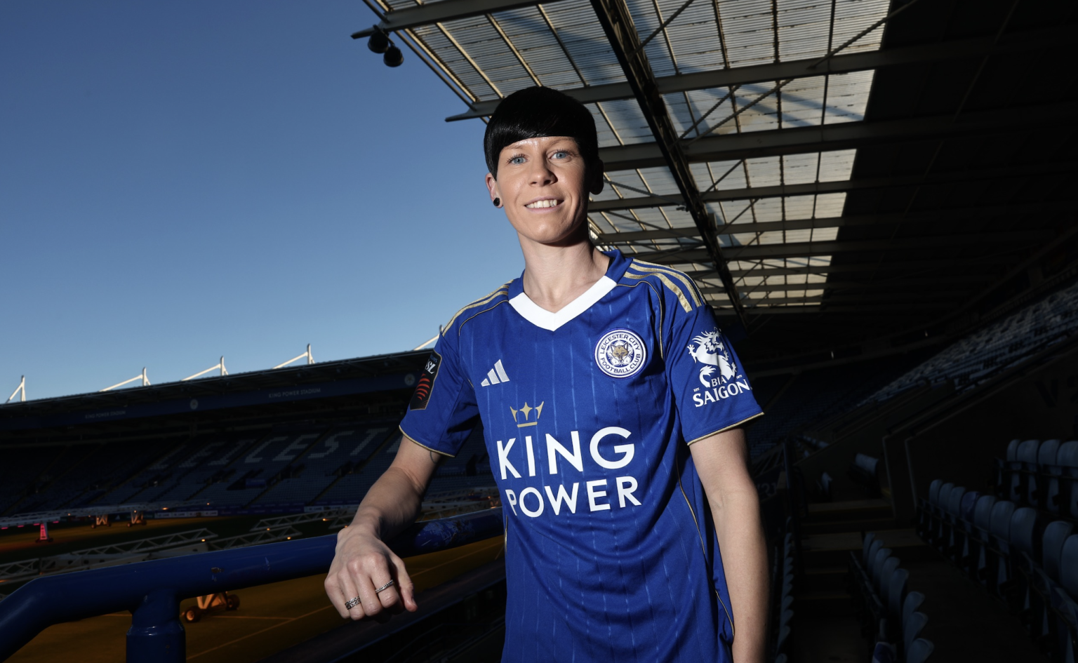 Ash Neville leaves Tottenham Hotspur and joins Leicester City